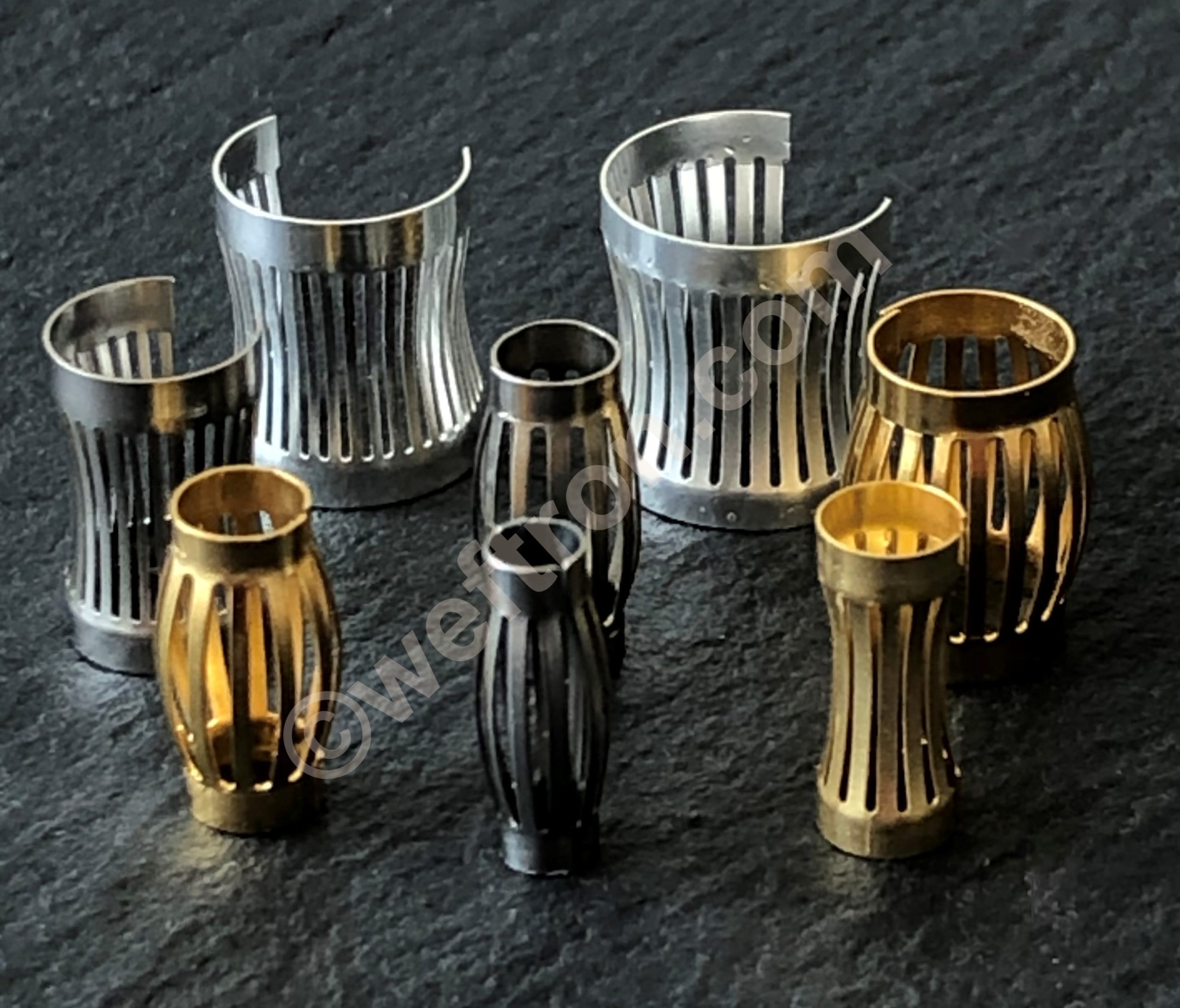 Crown Spring contacts for High Current Connectors